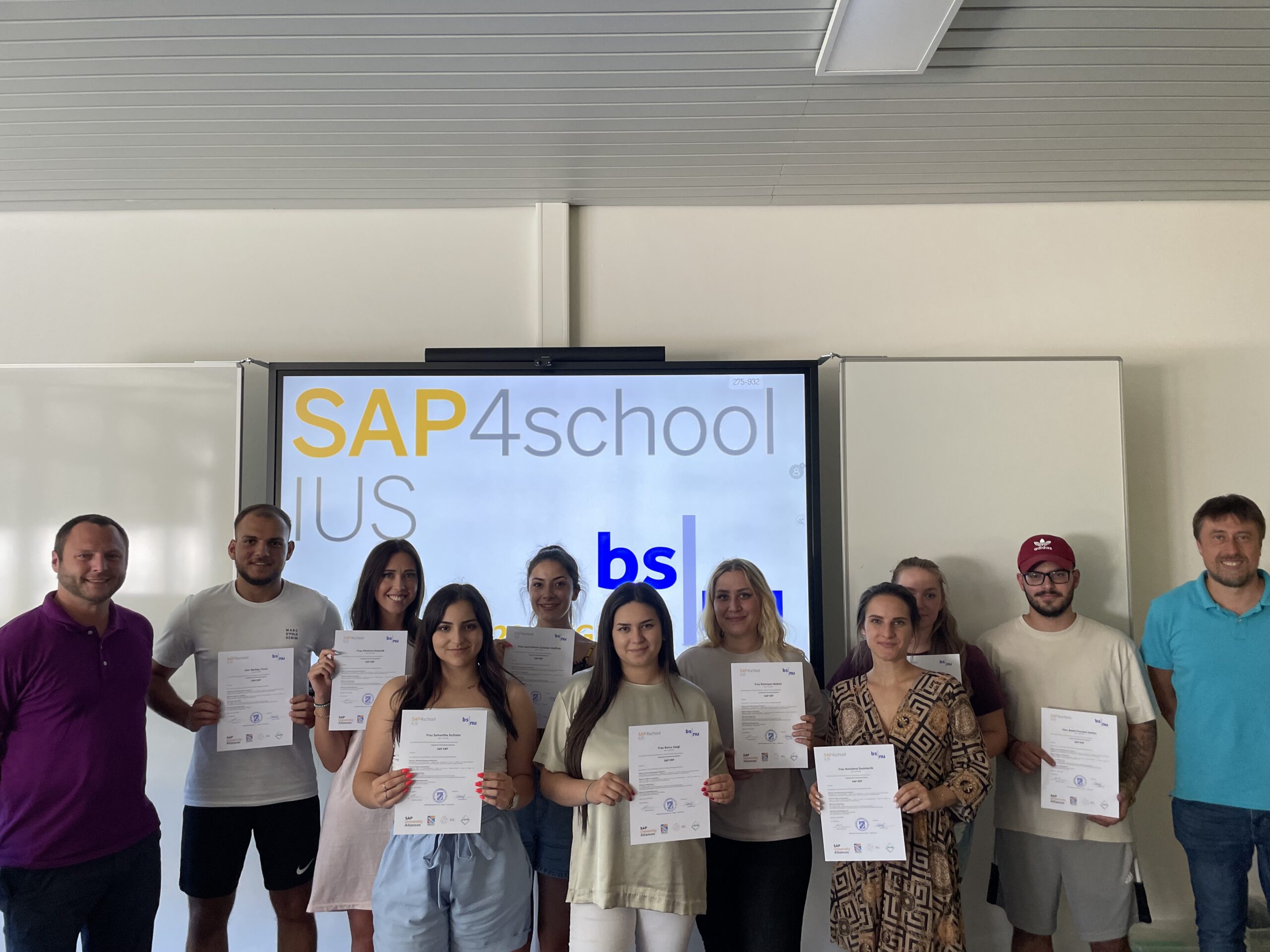Pilotprojekt im Großhandel - SAP4school - Staatliche Berufsschule Neu-Ulm